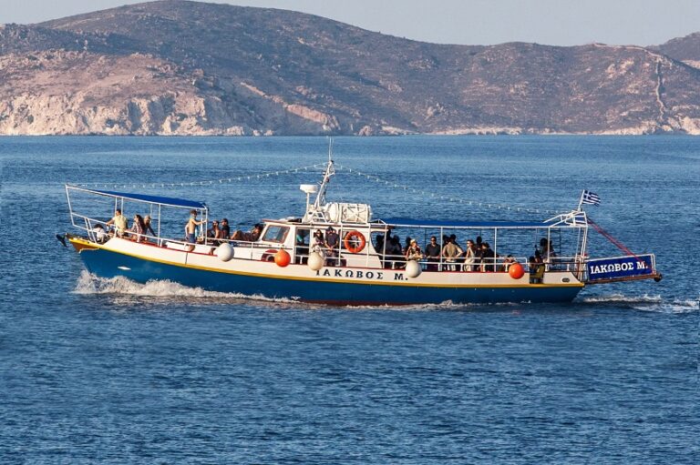 Παραδοσιακά Ξύλινα - Patmos Daily Cruises - Patmos Rent A Boat